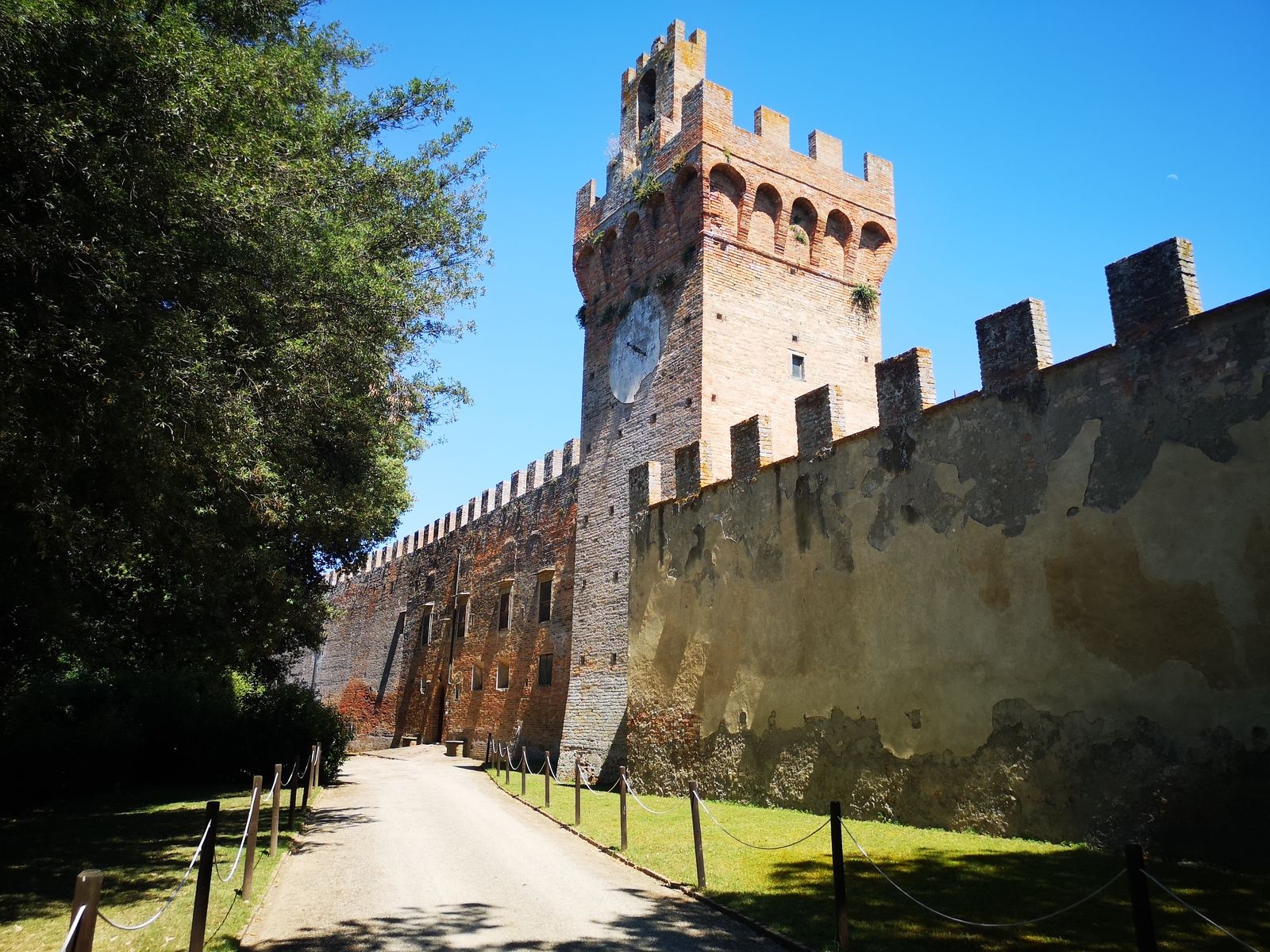 Castello di Oliveto in Toscana - Galleria Fotografica